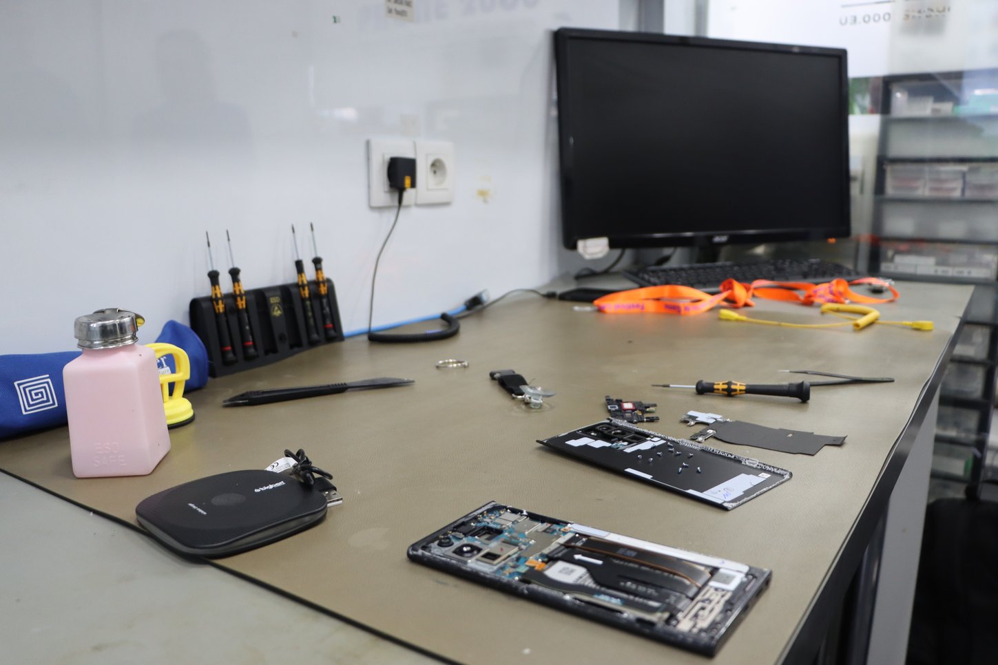 Quels outils utilisés pour les réparations de smartphones